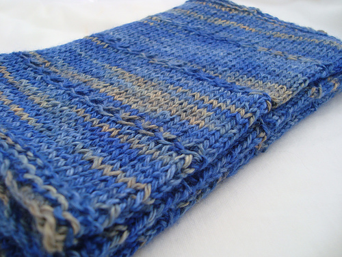 Ravelry: Tesseract Cowl pattern by Diana Williams