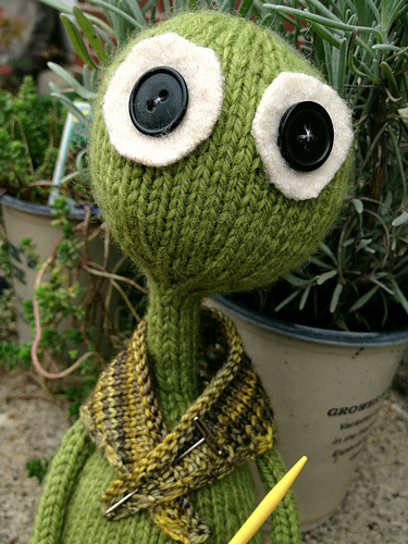 Ravelry: Zombie Knitster pattern by Julia Swart