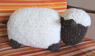 Ravelry: Grazing Sheep Pillow pattern by CiD Hanscom