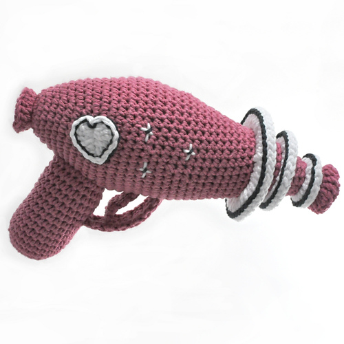 Ravelry: Raygun pattern by NeedleNoodles