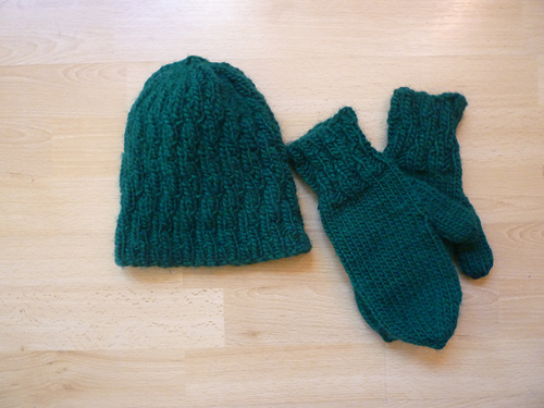 Ravelry: Gnarly Hat pattern by Diana Troldahl