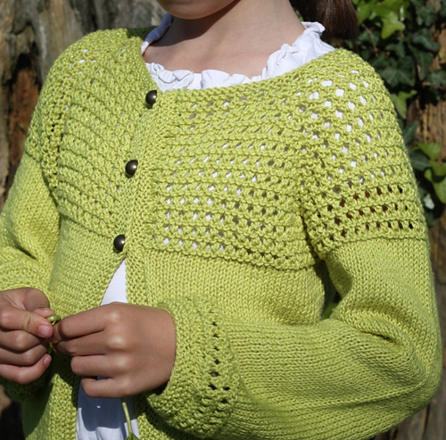 Ravelry: Cardigan Kono pattern by Muriela