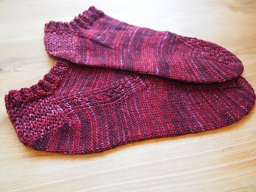 Ravelry: Chain Link Sockettes pattern by Kandice Force
