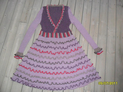 Ravelry: CanCan-kjole pattern by Sidsel J. Høivik