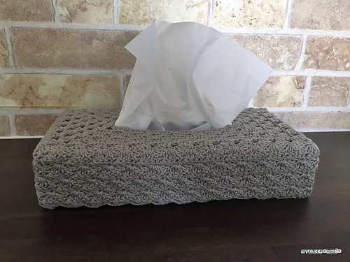 Ravelry: Granny Square Box Tissue Cover pattern by Asami Togashi