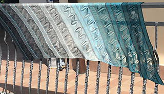 Ravelry: 07tanya11's inara wrap