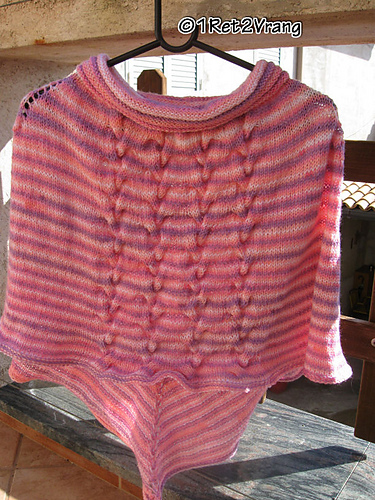 Ravelry: Poncho Candy Floss pattern by 1ret 2vrang