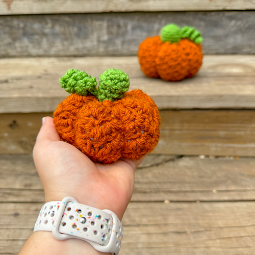 Ravelry: Textured Pumpkins pattern by Kylee Keller
