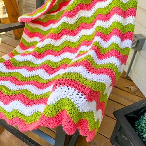 Ravelry: Easy Ripple Baby Blanket pattern by Kylee Keller