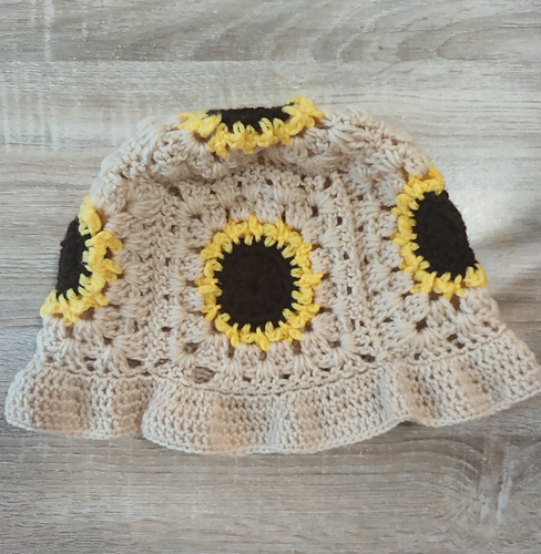 Ravelry: Sunny Daze Sunflower Bucket Hat pattern by (Michelle T ...