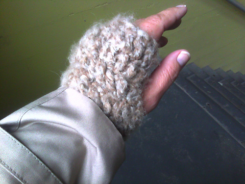 Ravelry: Magnificent Muffatees pattern by Wendy Ann Lindquist