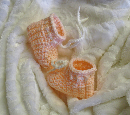 Ravelry: 58-Easy Baby Booties / Chaussons faciles pattern by ...