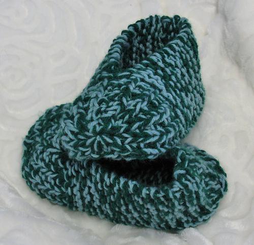 Ravelry: 80-Classic Knit Slippers / Pantoufles classiques pattern by ...