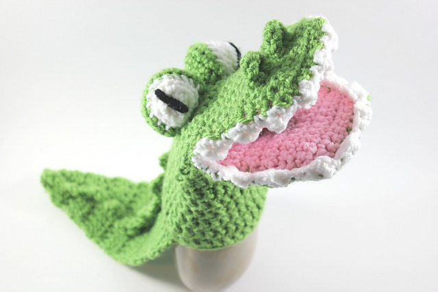 Ravelry: Alligator Hand Puppet pattern by Jennifer Root