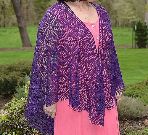 Ravelry: Roses for Julie pattern by Kristi Holaas