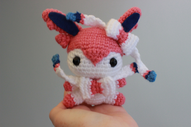 Ravelry: Sylveon Amigurumi pattern by 53stitches