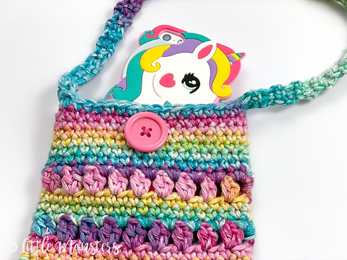 Ravelry: Rainbow Crossover Purse pattern by Erica Dietz