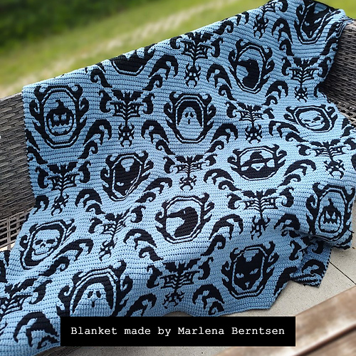 Ravelry: Gothica pattern by Alexis Sixel
