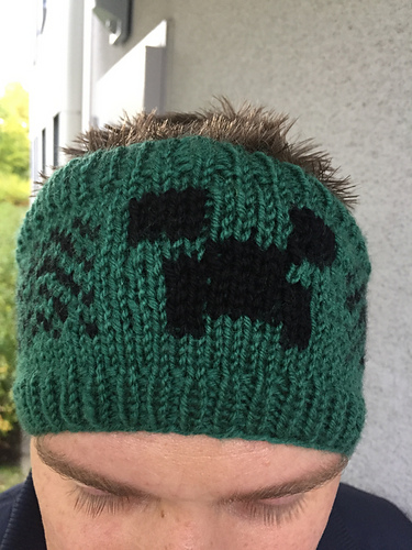 Ravelry: Minecraft creeper headband pattern by 8-Bit Knit Nerd