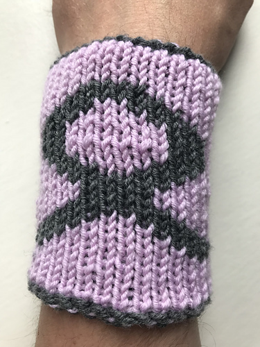 Ravelry: Double knitted ribbon wristband pattern by 8-Bit Knit Nerd