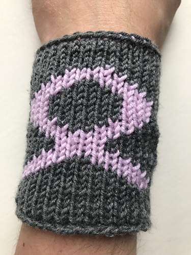 Ravelry: Double knitted ribbon wristband pattern by 8-Bit Knit Nerd