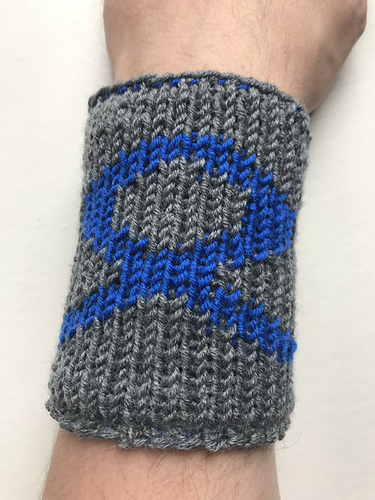 Ravelry: Double knitted ribbon wristband pattern by 8-Bit Knit Nerd