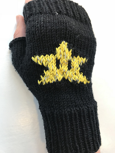 Ravelry: Reflective Mario star mittens pattern by 8-Bit Knit Nerd
