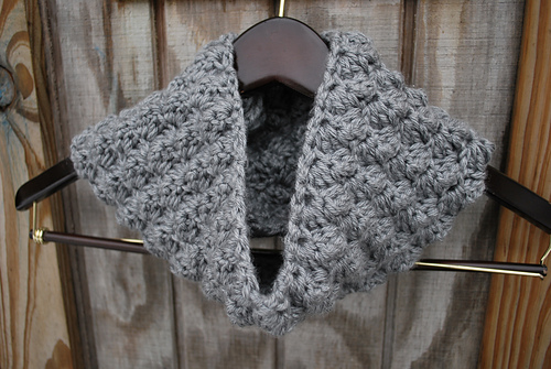 Ravelry: One Button Cowl pattern by Ashley M. Lillis