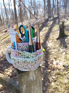 Ravelry: Craftymom4ever's Mug Supply Caddy Cozy