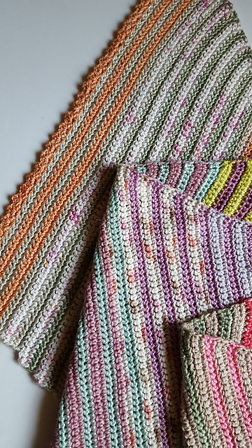 Ravelry: AdeleYC's Spread the Love scarf