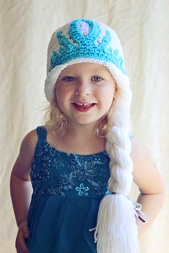 Ravelry: Crochet Crowned Elsa Hat pattern by Rebecca Lueck
