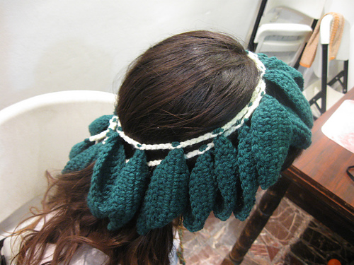 Ravelry: Leaf Necklace Scarf pattern by Meladoras Creations