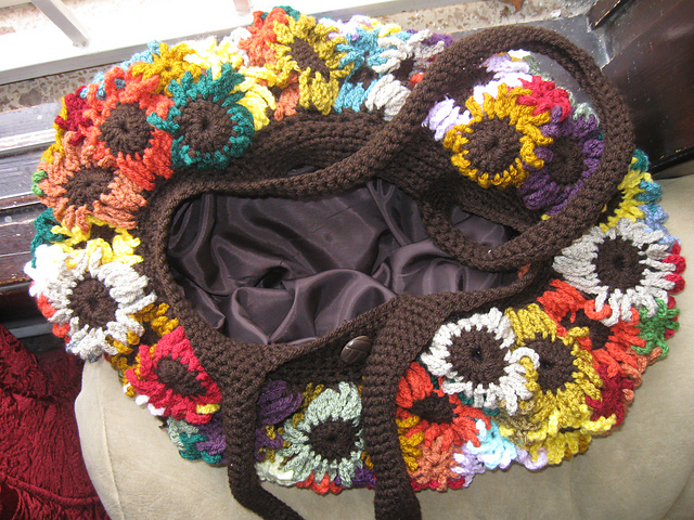 Ravelry: Meladora's Crochet Flower Purse