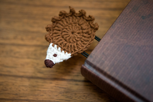 Ravelry: Hedgehog Bookmark pattern by Emma Du