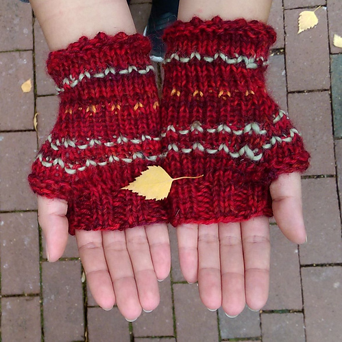 Ravelry: scintillae pattern by Susan Gehringer