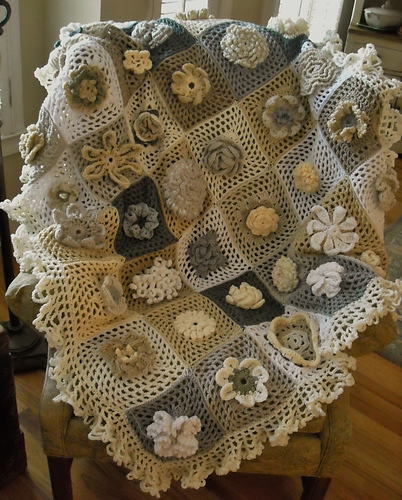 Ravelry: Afghaniac's Neutral flowers afghan