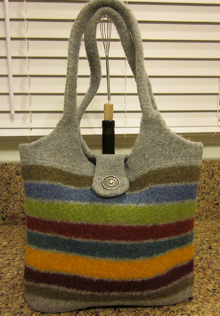 Ravelry: Agilejack's Striped Scrap Felted Wool Bag