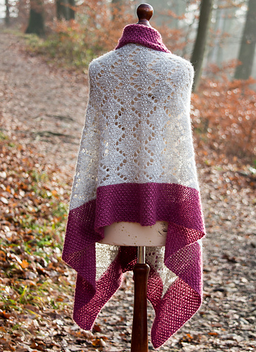 Ravelry: Stone Rose pattern by Ágnes Kutas