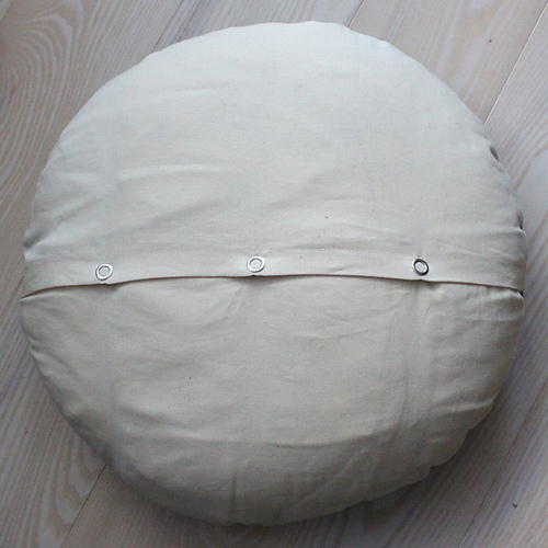 Ravelry: Rund pude pattern by Jeanette Bøgelund Bentzen