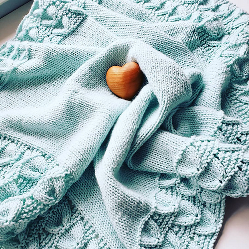 Ravelry: AishahBey's Blue Bell Baby Blanket