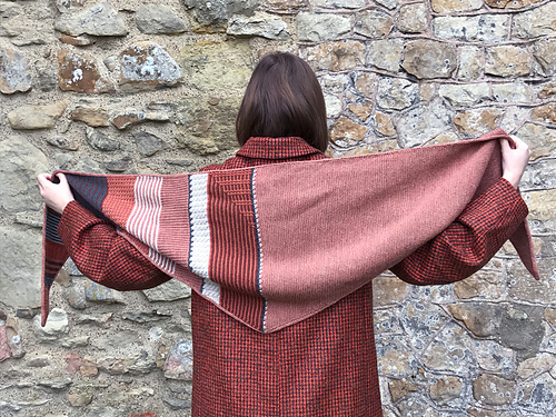 Ravelry: Lott pattern by Alice Sleight