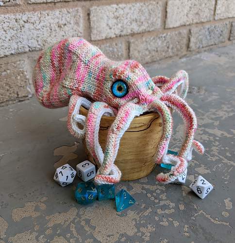 Ravelry: Lightweight Octopus Bag pattern by Deborah West