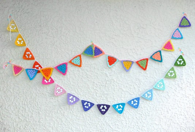 Ravelry: Granny Triangle Bunting pattern by Alexandra Mackenzie