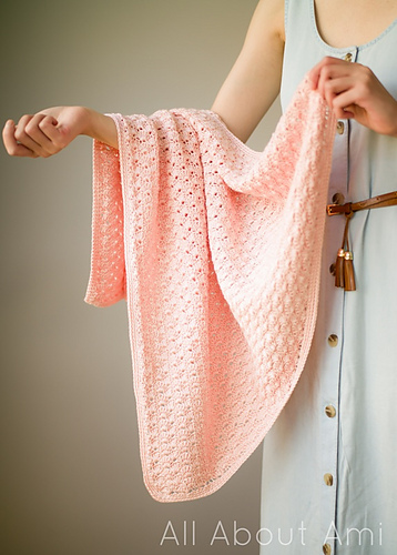 Ravelry: Dainty Shells Baby Blanket pattern by Stephanie Jessica Lau