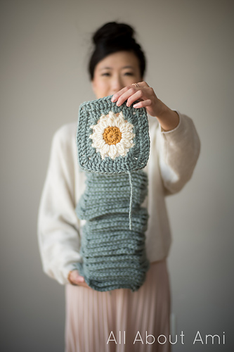 Ravelry: Cozy Days Daisy Blanket pattern by Stephanie Jessica Lau