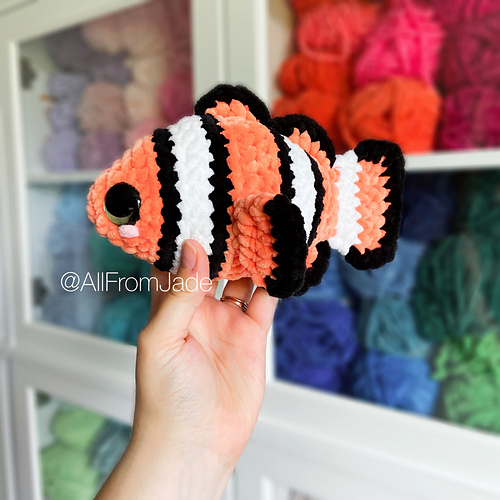 Ravelry: Clover the Clown Fish pattern by Jade Gauthier-Boutin