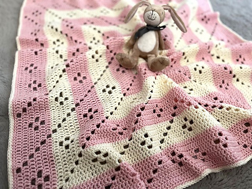 Ravelry: Bambino Candy Baby Blanket pattern by Alla Bella