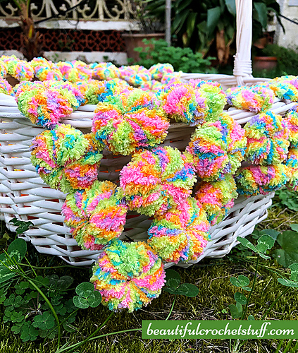 Ravelry: Macaroons (yo-yo puffs) pattern by Jane Green