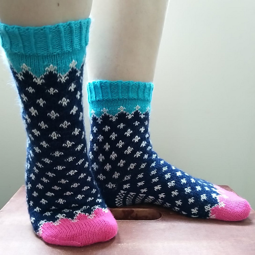 Ravelry: Twinkle Star Socks Tähtöset pattern by Anna Mäkilä