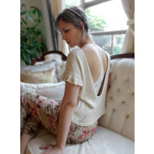 Ravelry: Deep Vee Tee pattern by Amanda Kaffka